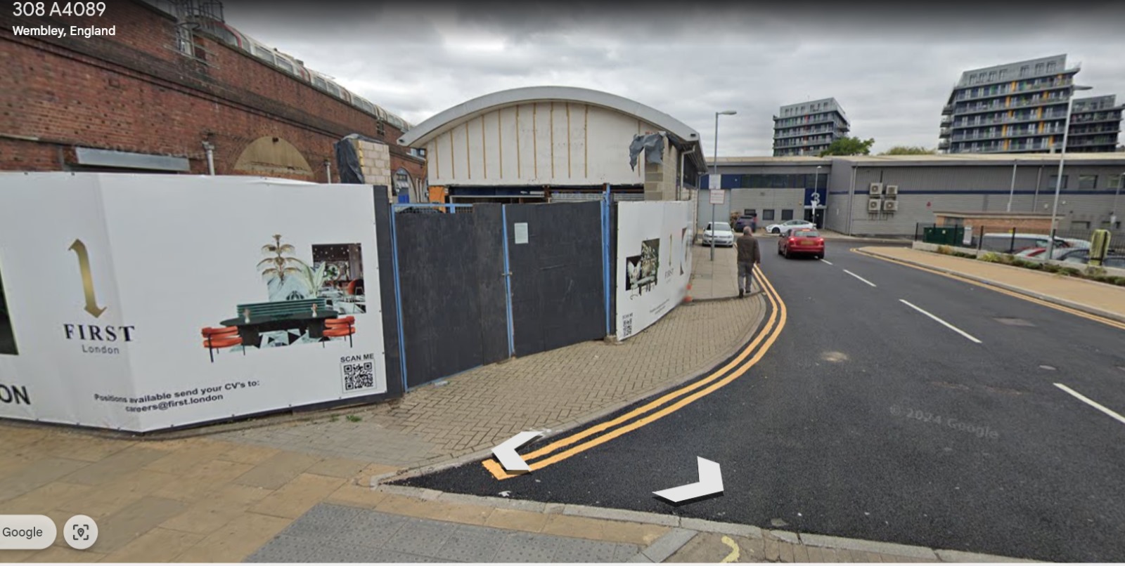 Auctioneers: The Experts in the Palace Auctions - Palace Auctions